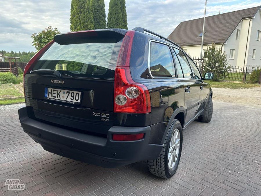 Melns Volvo XC90 2005 Šauļi, ar dzinēja tilpumu 2.40 L un nobraukumu 354 tūkst. km par 3950 €, foto 6 vietnē AUTOMOTO.COM.LV