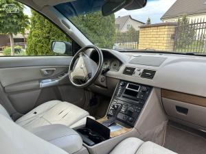 Melns Volvo XC90 2005 Šauļi, ar dzinēja tilpumu 2.40 L un nobraukumu 354 tūkst. km par 3950 €, foto 14 vietnē AUTOMOTO.COM.LV