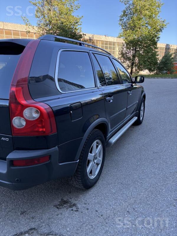 Melns Volvo XC90 2005 Rīga, ar dzinēja tilpumu 2.40 L un nobraukumu 352 tūkst. km par 4500 €, foto 9 vietnē AUTOMOTO.COM.LV