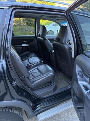 Black Volvo XC90 2005 in Riga, with an engine capacity of 2.40 L and mileage of 352 thousand km for 4500 €, photo 22 on AUTOMOTO.COM.LV