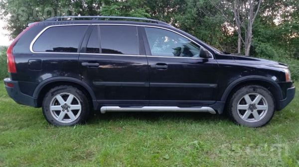 Melns Volvo XC90 2005 Aizkraukle, ar dzinēja tilpumu 2.40 L un nobraukumu 502 tūkst. km par 2500 €, foto 1 vietnē AUTOMOTO.COM.LV
