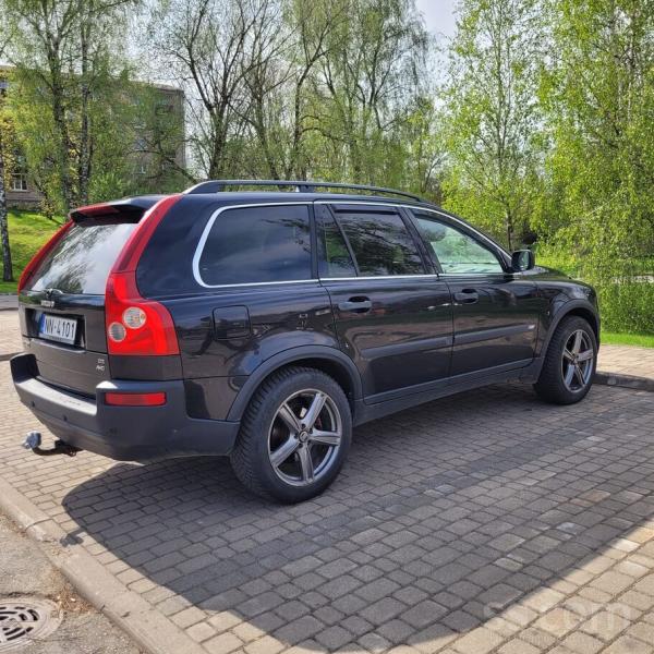 Black Volvo XC90 2005 in Rezekne, with an engine capacity of 2.40 L and mileage of 357 thousand km for 4800 €, photo 2 on AUTOMOTO.COM.LV