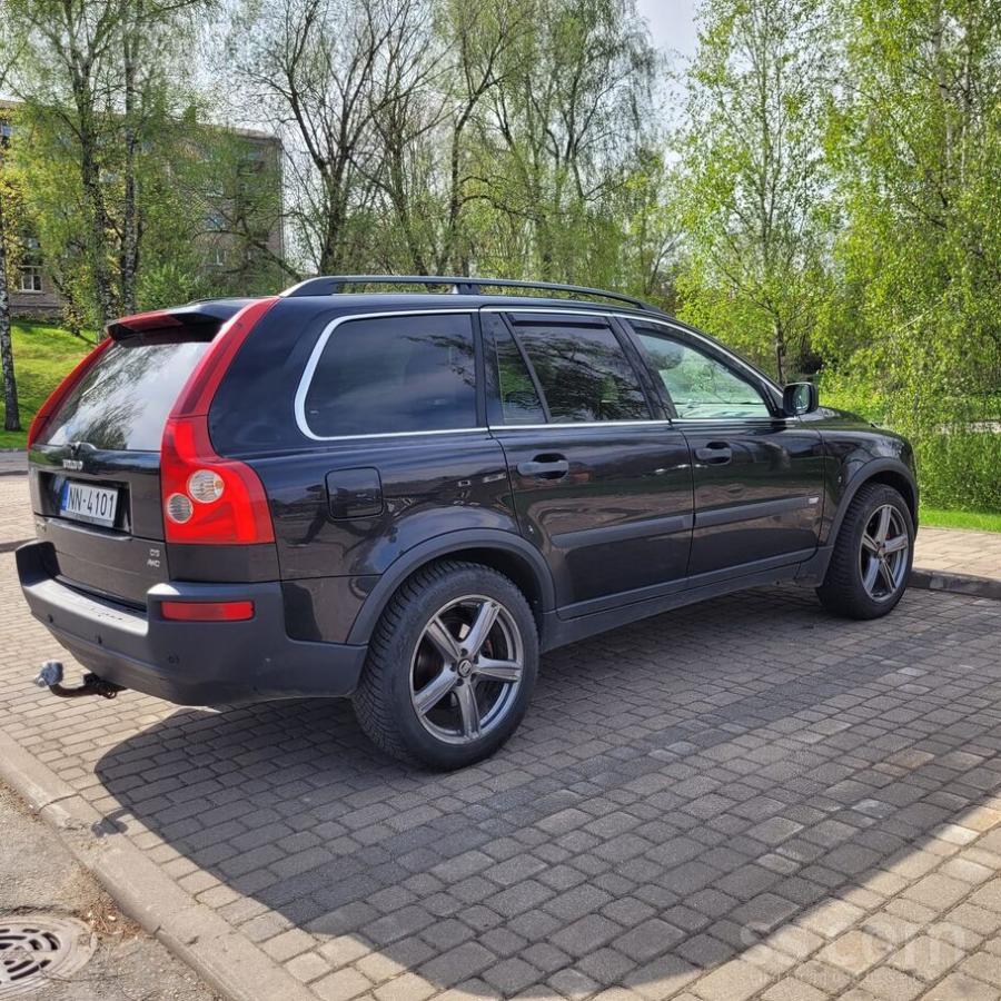 Melns Volvo XC90 2005 Rēzekne, ar dzinēja tilpumu 2.40 L un nobraukumu 357 tūkst. km par 4800 €, foto 3 vietnē AUTOMOTO.COM.LV