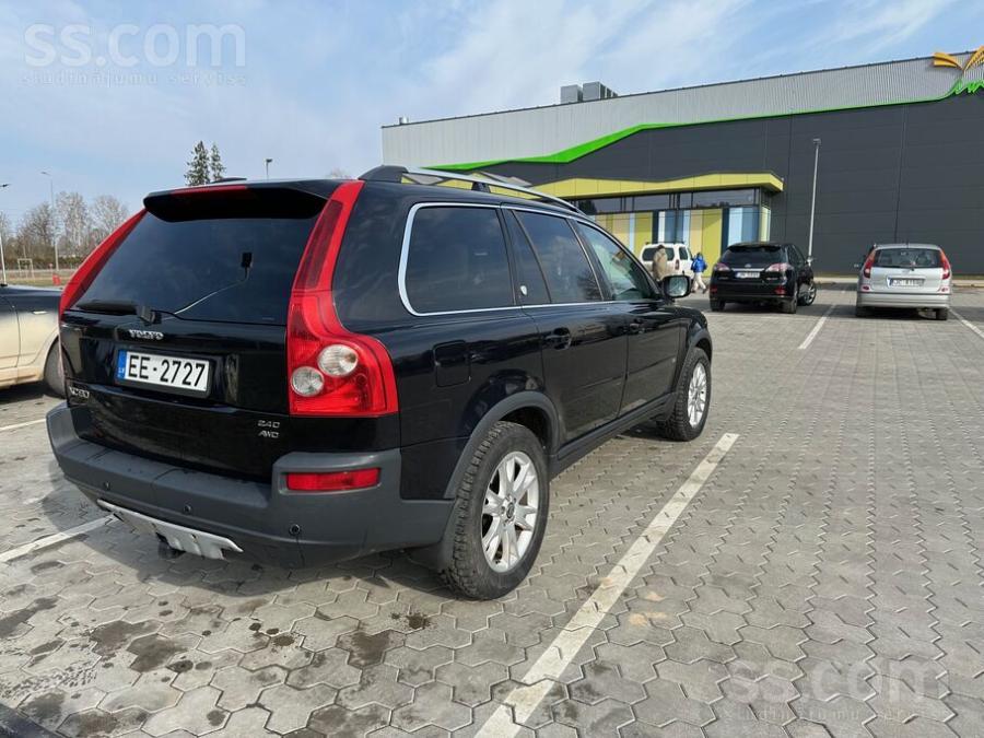 Melns Volvo XC90 2005 Rīga, ar dzinēja tilpumu 2.40 L un nobraukumu 353 tūkst. km par 4400 €, foto 3 vietnē AUTOMOTO.COM.LV