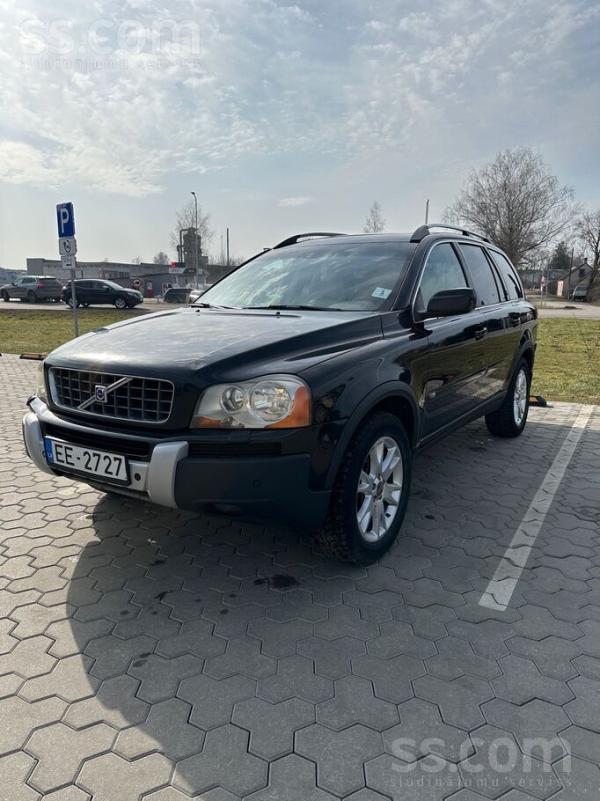 Melns Volvo XC90 2005 Rīga, ar dzinēja tilpumu 2.40 L un nobraukumu 353 tūkst. km par 4400 €, foto 4 vietnē AUTOMOTO.COM.LV