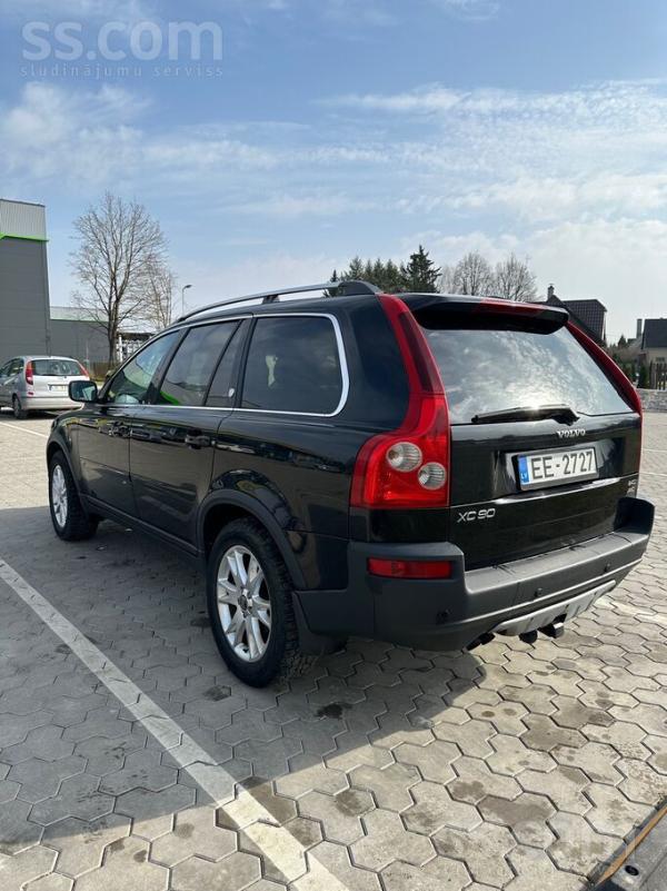 Melns Volvo XC90 2005 Rīga, ar dzinēja tilpumu 2.40 L un nobraukumu 353 tūkst. km par 4400 €, foto 5 vietnē AUTOMOTO.COM.LV