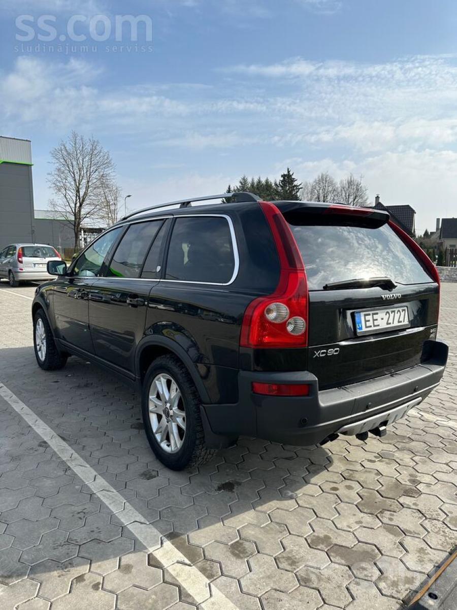 Melns Volvo XC90 2005 Rīga, ar dzinēja tilpumu 2.40 L un nobraukumu 353 tūkst. km par 4400 €, foto 6 vietnē AUTOMOTO.COM.LV