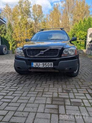 Melns Volvo XC90 2005 Rēzekne, ar dzinēja tilpumu 2.40 L un nobraukumu 363 tūkst. km par 3200 €, foto  vietnē AUTOMOTO.COM.LV