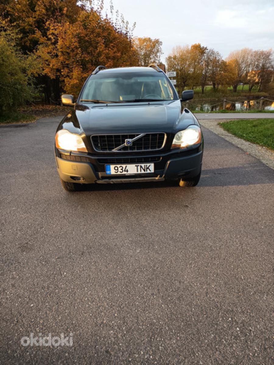 Black Volvo XC90 2005 in Tallinn, with an engine capacity of 2.40 L and mileage of 318 thousand km for 3800 €, photo 4 on AUTOMOTO.COM.LV
