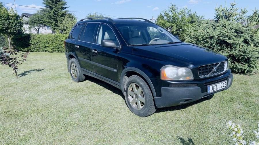 Melns Volvo XC90 2005 Viļņa, ar dzinēja tilpumu 2.40 L un nobraukumu 426 tūkst. km par 3800 €, foto 5 vietnē AUTOMOTO.COM.LV