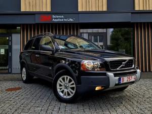 Black Volvo XC90 2005 in Riga, with an engine capacity of 2.40 L and mileage of 219 thousand km for 6190 €, photo 4 on AUTOMOTO.COM.LV