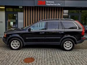 Black Volvo XC90 2005 in Riga, with an engine capacity of 2.40 L and mileage of 219 thousand km for 6190 €, photo 9 on AUTOMOTO.COM.LV