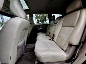Black Volvo XC90 2005 in Riga, with an engine capacity of 2.40 L and mileage of 219 thousand km for 6190 €, photo 15 on AUTOMOTO.COM.LV