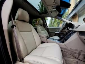 Black Volvo XC90 2005 in Riga, with an engine capacity of 2.40 L and mileage of 219 thousand km for 6190 €, photo 17 on AUTOMOTO.COM.LV