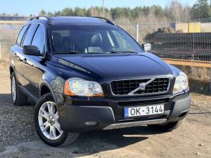 Melns Volvo XC90 2005 Rīga, ar dzinēja tilpumu 2.40 L un nobraukumu 316 tūkst. km par 4995 €, foto  vietnē AUTOMOTO.COM.LV