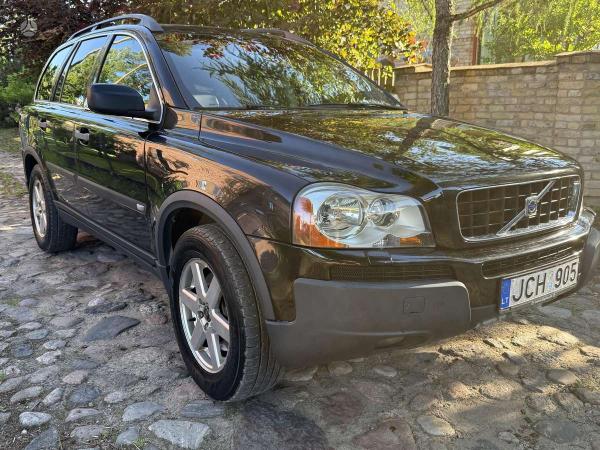 Черный Вольво ХС90 2005 в Вильнюс, объемом двигателя 2.40 л и пробегом 392 тыс. км за 2950 €, фото 1 на AUTOMOTO.COM.LV