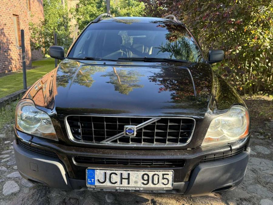 Melns Volvo XC90 2005 Viļņa, ar dzinēja tilpumu 2.40 L un nobraukumu 392 tūkst. km par 2950 €, foto 3 vietnē AUTOMOTO.COM.LV