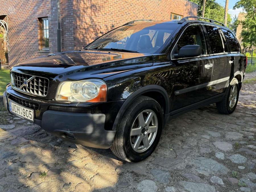 Melns Volvo XC90 2005 Viļņa, ar dzinēja tilpumu 2.40 L un nobraukumu 392 tūkst. km par 2950 €, foto 4 vietnē AUTOMOTO.COM.LV