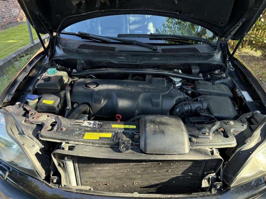 Melns Volvo XC90 2005 Viļņa, ar dzinēja tilpumu 2.40 L un nobraukumu 392 tūkst. km par 2950 €, foto 8 vietnē AUTOMOTO.COM.LV