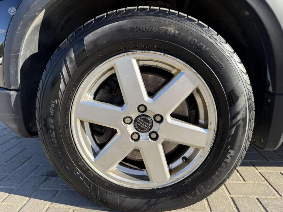 Melns Volvo XC90 2005 Viļņa, ar dzinēja tilpumu 2.40 L un nobraukumu 392 tūkst. km par 2950 €, foto 20 vietnē AUTOMOTO.COM.LV