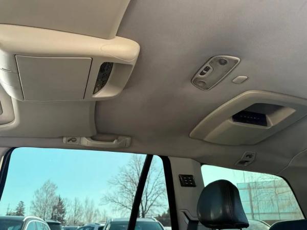 Melns Volvo XC90 2005 Jelgava, ar dzinēja tilpumu 2.40 L un nobraukumu 265 tūkst. km par 3990 €, foto 10 vietnē AUTOMOTO.COM.LV