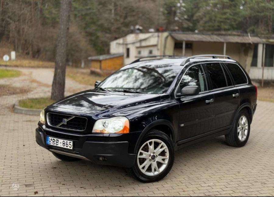 Melns Volvo XC90 2005 Viļņa, ar dzinēja tilpumu 2.40 L un nobraukumu 314 tūkst. km par 1900 €, foto 1 vietnē AUTOMOTO.COM.LV