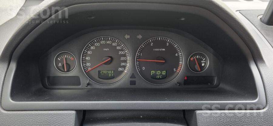 Melns Volvo XC90 2005 Rīga, ar dzinēja tilpumu 2.40 L un nobraukumu 290 tūkst. km par 5895 €, foto 19 vietnē AUTOMOTO.COM.LV