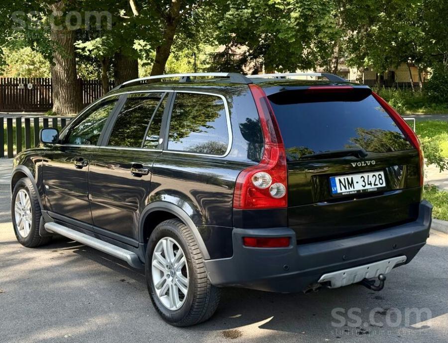 Melns Volvo XC90 2005 Rīga, ar dzinēja tilpumu 2.40 L un nobraukumu 350 tūkst. km par 2990 €, foto 4 vietnē AUTOMOTO.COM.LV