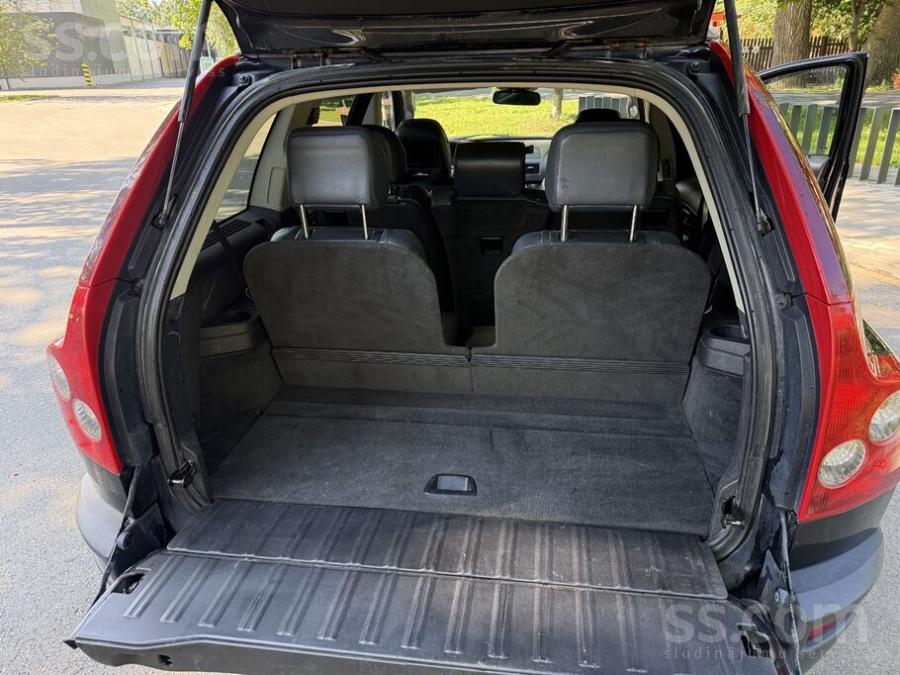 Melns Volvo XC90 2005 Rīga, ar dzinēja tilpumu 2.40 L un nobraukumu 350 tūkst. km par 2990 €, foto 16 vietnē AUTOMOTO.COM.LV