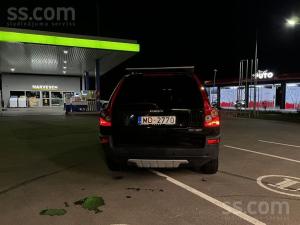 Melns Volvo XC90 2005 Rīga, ar dzinēja tilpumu 2.50 L un nobraukumu 147 tūkst. km par 2200 €, foto 6 vietnē AUTOMOTO.COM.LV