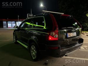 Melns Volvo XC90 2005 Rīga, ar dzinēja tilpumu 2.50 L un nobraukumu 147 tūkst. km par 2200 €, foto 7 vietnē AUTOMOTO.COM.LV