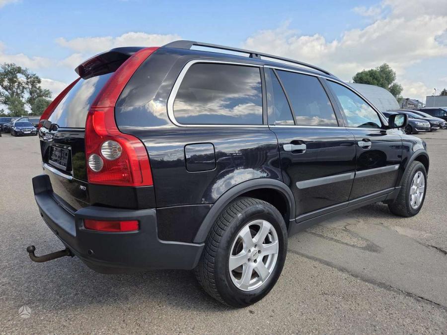 Melns Volvo XC90 2005 Marijampole, ar dzinēja tilpumu 2.40 L un nobraukumu 235 tūkst. km par 4299 €, foto 6 vietnē AUTOMOTO.COM.LV