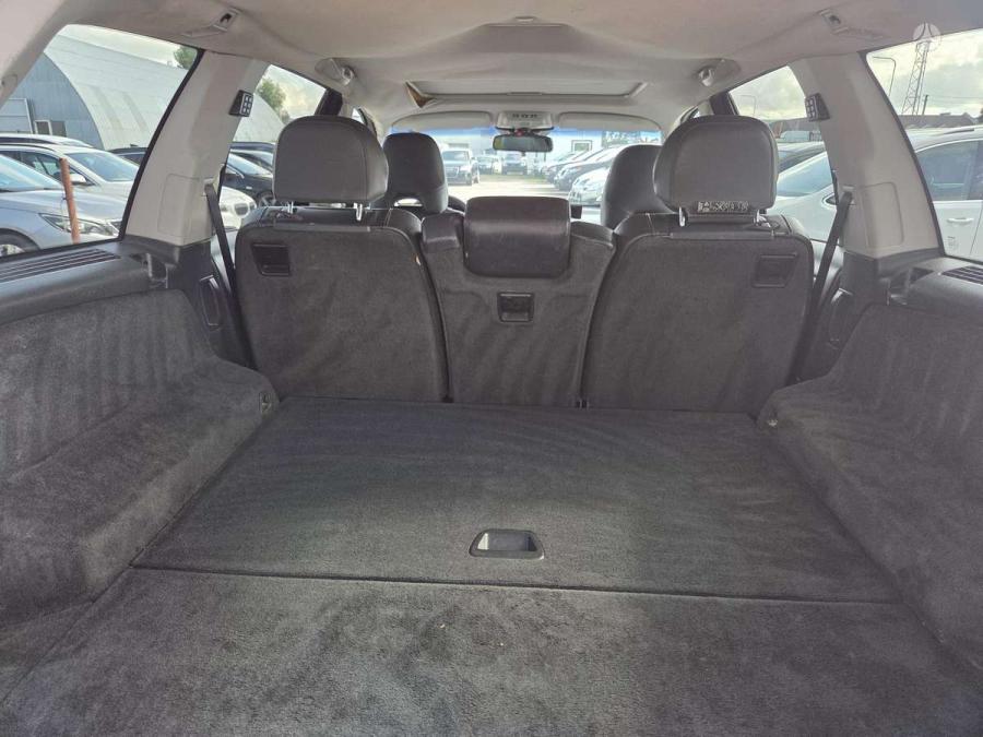 Melns Volvo XC90 2005 Marijampole, ar dzinēja tilpumu 2.40 L un nobraukumu 235 tūkst. km par 4299 €, foto 16 vietnē AUTOMOTO.COM.LV
