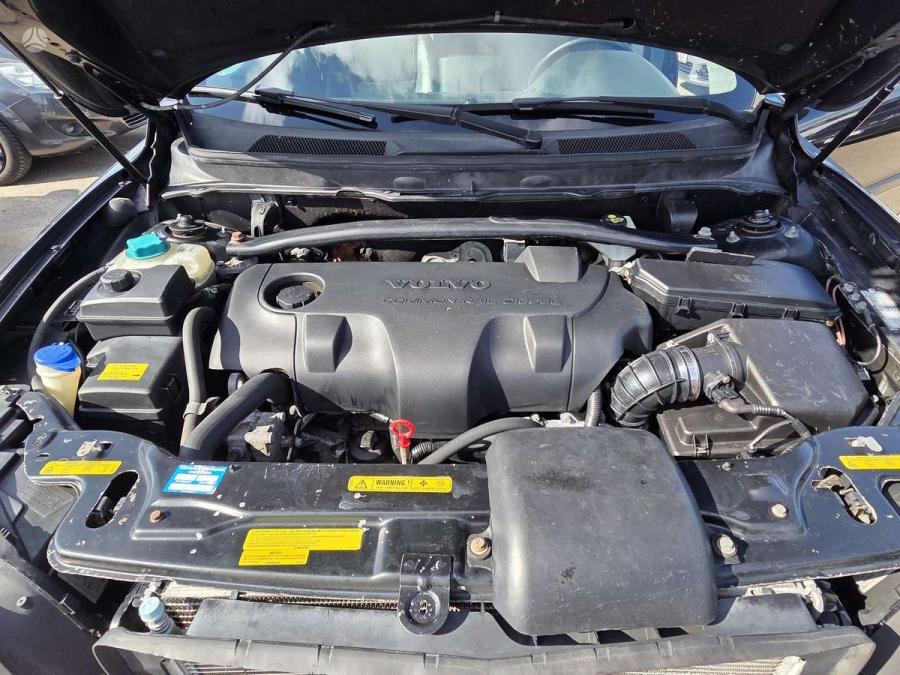 Melns Volvo XC90 2005 Marijampole, ar dzinēja tilpumu 2.40 L un nobraukumu 235 tūkst. km par 4299 €, foto 17 vietnē AUTOMOTO.COM.LV