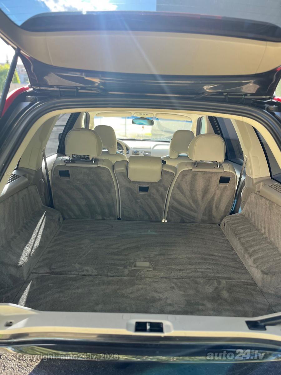 Black Volvo XC90 2005 in Tallinn, with an engine capacity of 2.50 L and mileage of 320 thousand km for 2600 €, photo 12 on AUTOMOTO.COM.LV