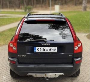 Black Volvo XC90 2005 in Vilnius, with an engine capacity of 2.40 L and mileage of 288 thousand km for 1900 €, photo 7 on AUTOMOTO.COM.LV