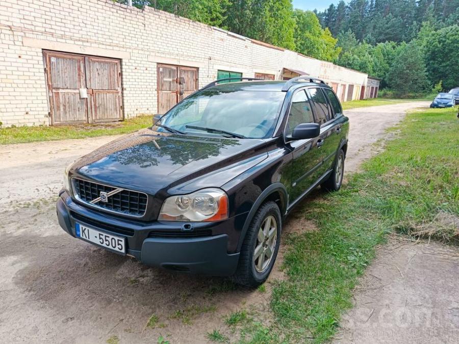 Melns Volvo XC90 2005 Daugavpils, ar dzinēja tilpumu 2.40 L un nobraukumu 390 tūkst. km par 2000 €, foto 1 vietnē AUTOMOTO.COM.LV
