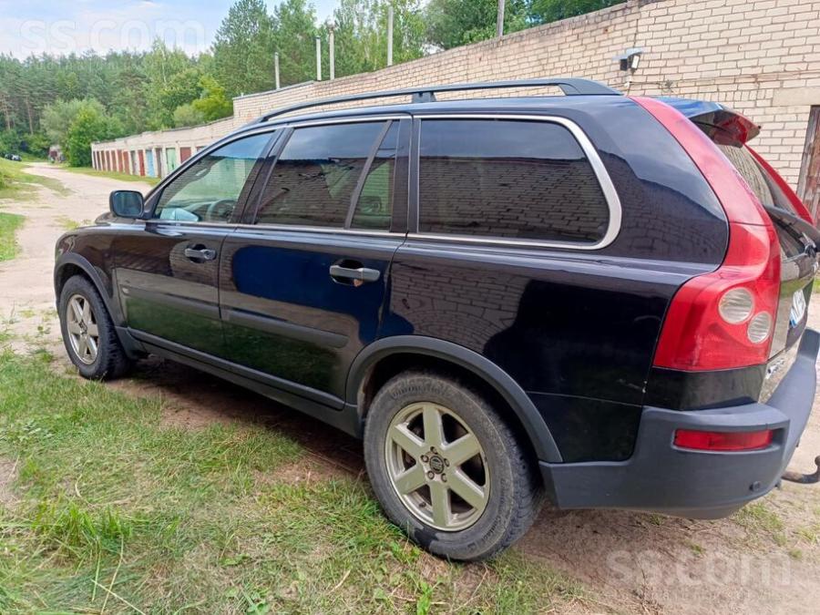 Melns Volvo XC90 2005 Daugavpils, ar dzinēja tilpumu 2.40 L un nobraukumu 390 tūkst. km par 2000 €, foto 5 vietnē AUTOMOTO.COM.LV
