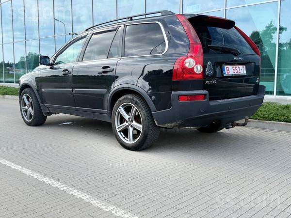 Melns Volvo XC90 2005 Rēzekne, ar dzinēja tilpumu 2.40 L un nobraukumu 360 tūkst. km par 3250 €, foto 6 vietnē AUTOMOTO.COM.LV