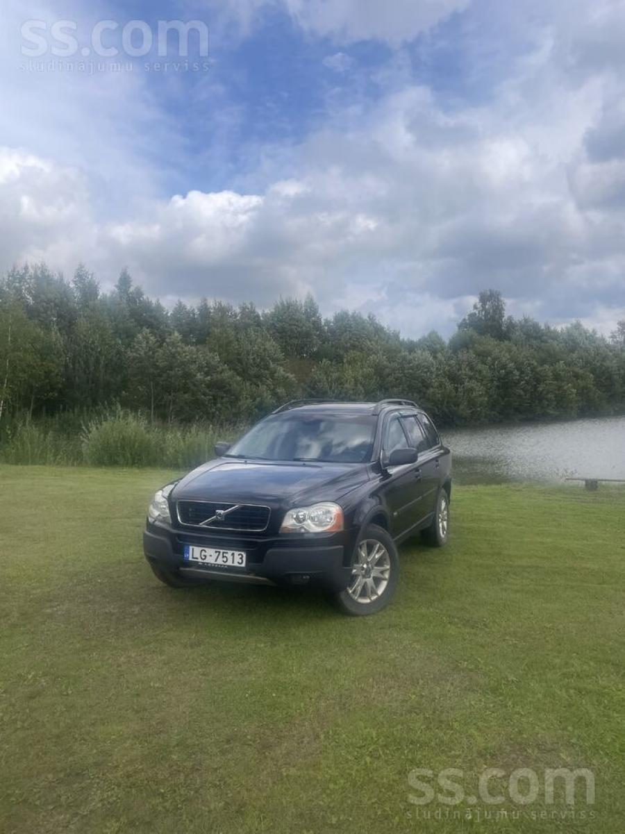 Black Volvo XC90 2005 in Limbazi, with an engine capacity of 2.40 L and mileage of 370 thousand km for 2900 €, photo 3 on AUTOMOTO.COM.LV