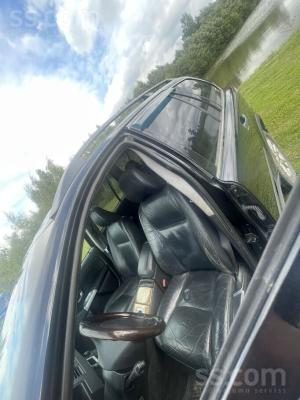 Black Volvo XC90 2005 in Limbazi, with an engine capacity of 2.40 L and mileage of 370 thousand km for 2900 €, photo 5 on AUTOMOTO.COM.LV