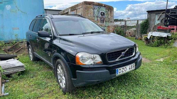 Black Volvo XC90 2005 in Vilnius, with an engine capacity of 2.52 L and mileage of 173 thousand km for 3200 €, photo 3 on AUTOMOTO.COM.LV