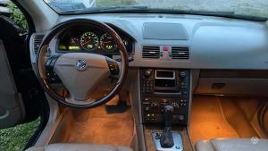 Black Volvo XC90 2005 in Vilnius, with an engine capacity of 2.52 L and mileage of 173 thousand km for 3200 €, photo 6 on AUTOMOTO.COM.LV
