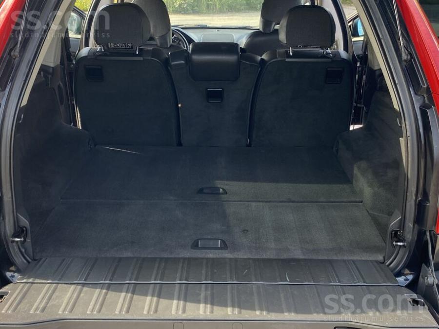 Melns Volvo XC90 2005 Rīga, ar dzinēja tilpumu 2.40 L un nobraukumu 270 tūkst. km par 4450 €, foto 13 vietnē AUTOMOTO.COM.LV