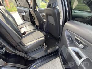 Melns Volvo XC90 2005 Rīga, ar dzinēja tilpumu 2.40 L un nobraukumu 270 tūkst. km par 4450 €, foto 16 vietnē AUTOMOTO.COM.LV