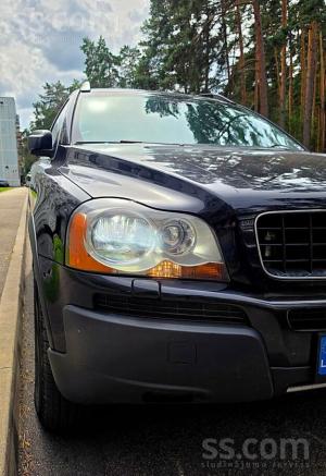 Melns Volvo XC90 2005 Rīga, ar dzinēja tilpumu 2.40 L un nobraukumu 377 tūkst. km par 6000 €, foto 4 vietnē AUTOMOTO.COM.LV