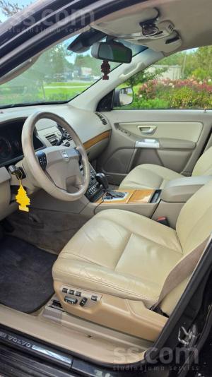 Melns Volvo XC90 2005 Rīga, ar dzinēja tilpumu 2.40 L un nobraukumu 377 tūkst. km par 6000 €, foto 12 vietnē AUTOMOTO.COM.LV