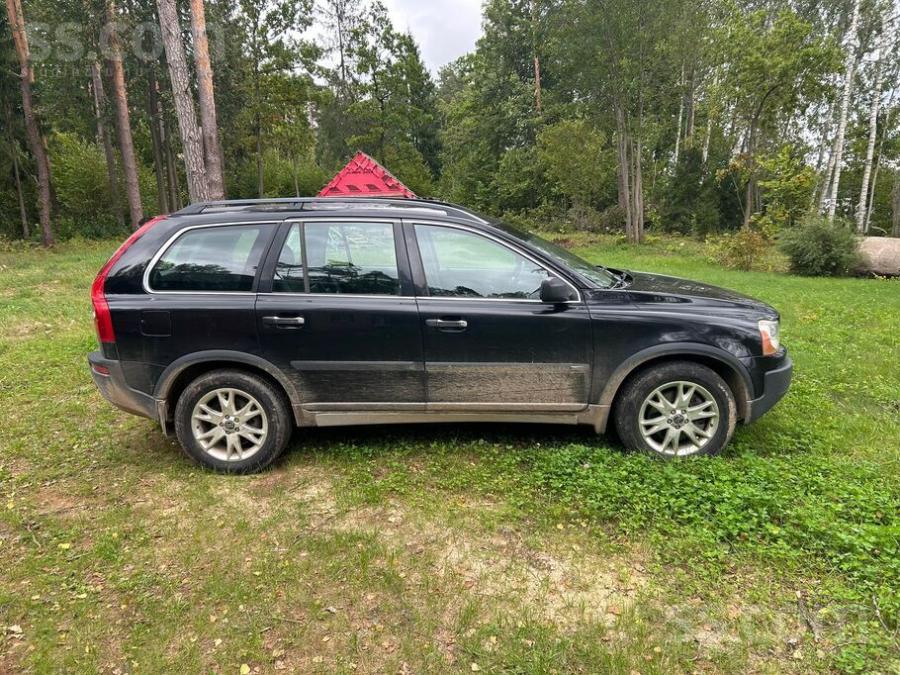 Melns Volvo XC90 2005 Aizkraukle, ar dzinēja tilpumu 2.40 L un nobraukumu 364 tūkst. km par 1000 €, foto 6 vietnē AUTOMOTO.COM.LV