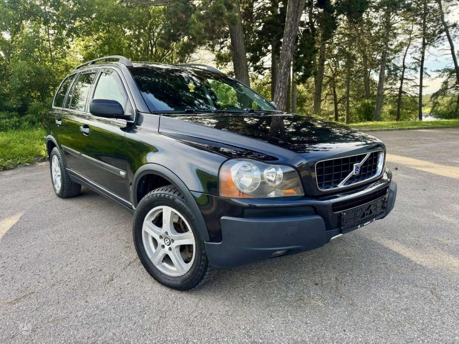 Melns Volvo XC90 2005 Viļņa, ar dzinēja tilpumu 2.40 L un nobraukumu 310 tūkst. km par 3500 €, foto 1 vietnē AUTOMOTO.COM.LV