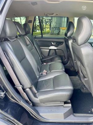 Melns Volvo XC90 2005 Viļņa, ar dzinēja tilpumu 2.40 L un nobraukumu 310 tūkst. km par 3500 €, foto 12 vietnē AUTOMOTO.COM.LV